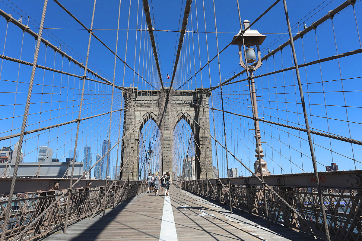Les 4 détails insolites à voir sur le pont de Brooklyn - CNEWYORK