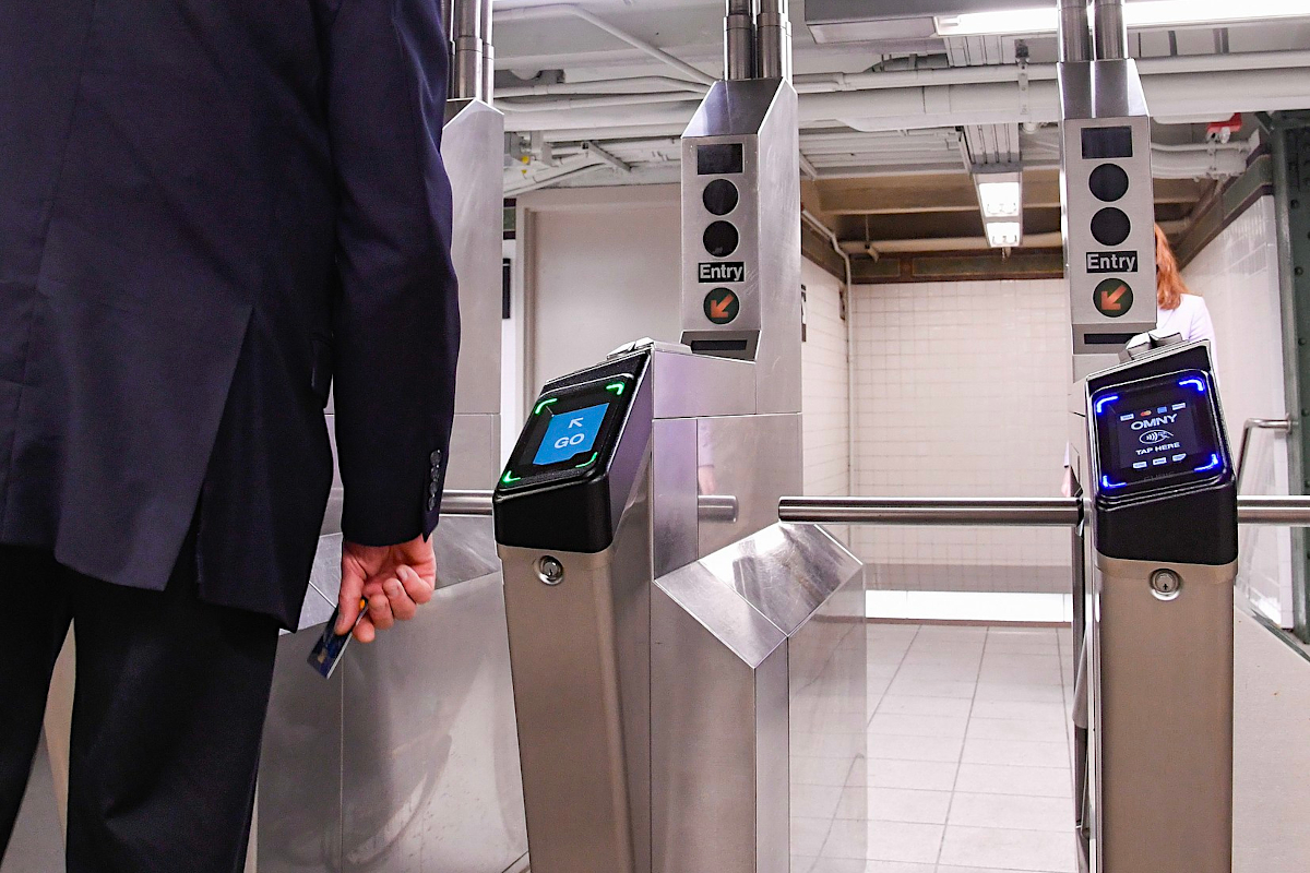 OMNY : la nouvelle carte pour le métro et les bus à New York - CNEWYORK
